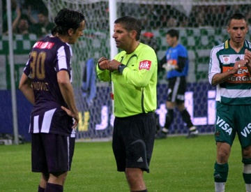 Portrait FIFA Schiedsrichter Bernhard Brugger :: Schiedsrichterportraits